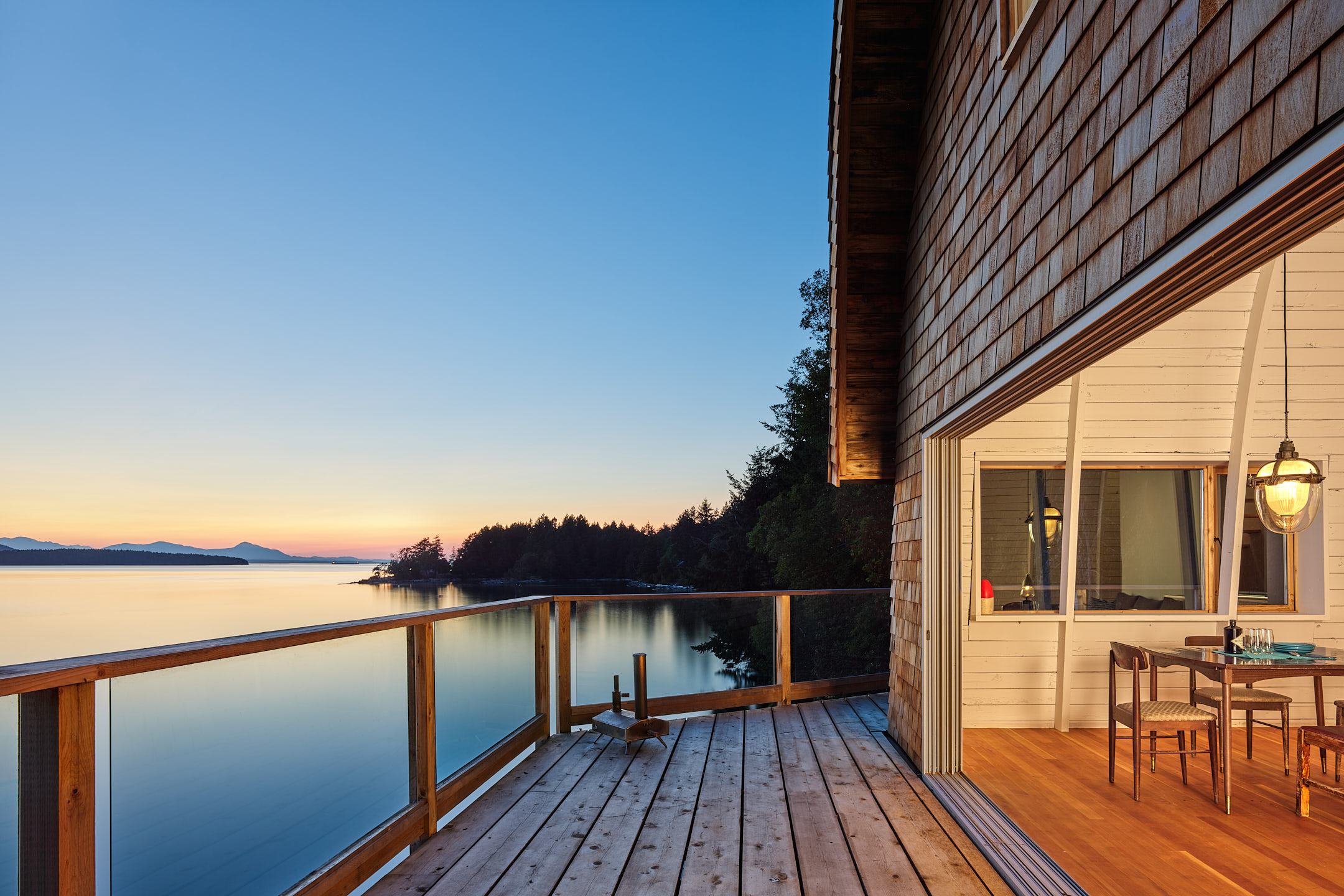 The Acorn Cabin / Powers Construction - Latreille Architectural Photography