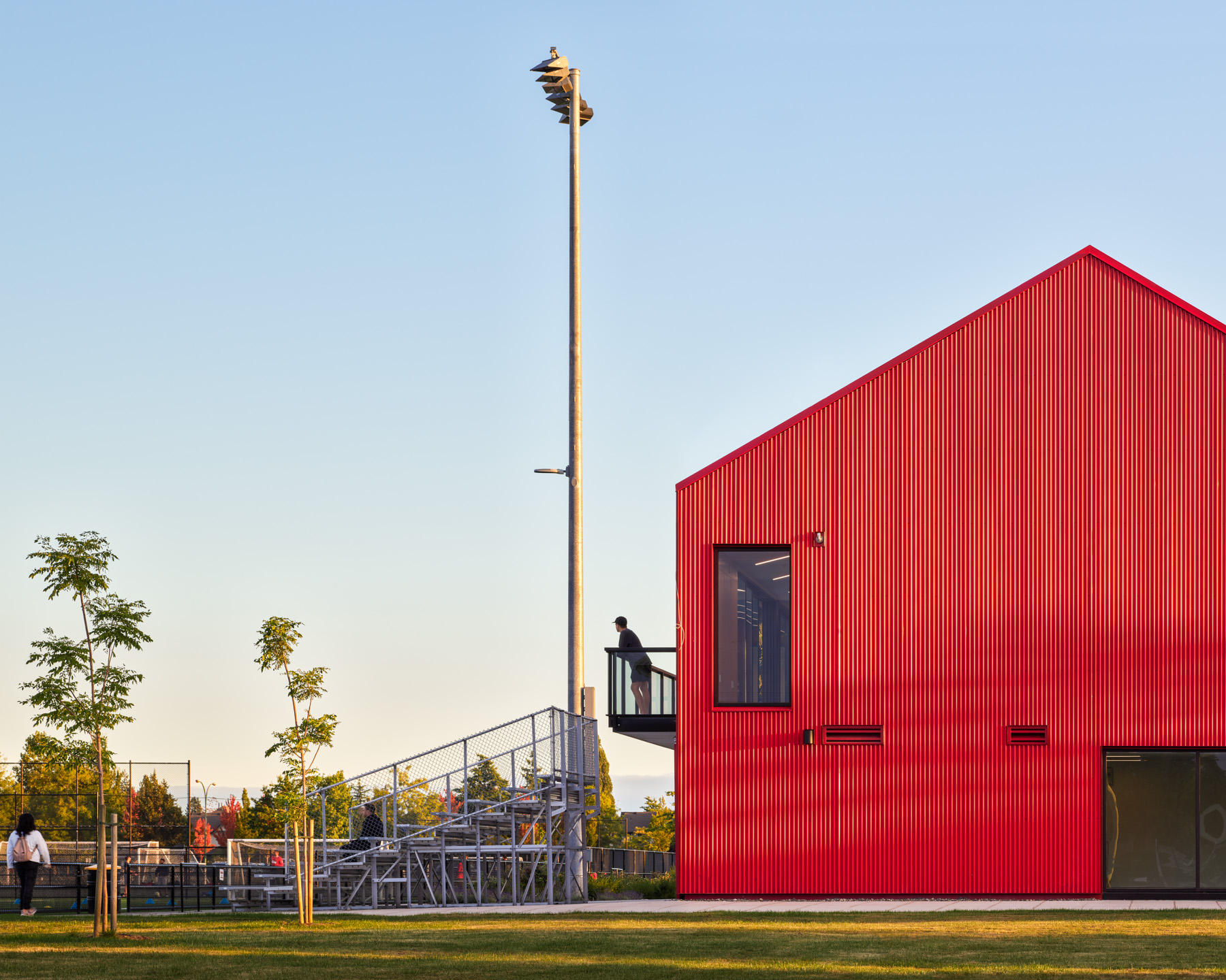 Cloverdale Fieldhouse / Public: Architecture + Communication ...
